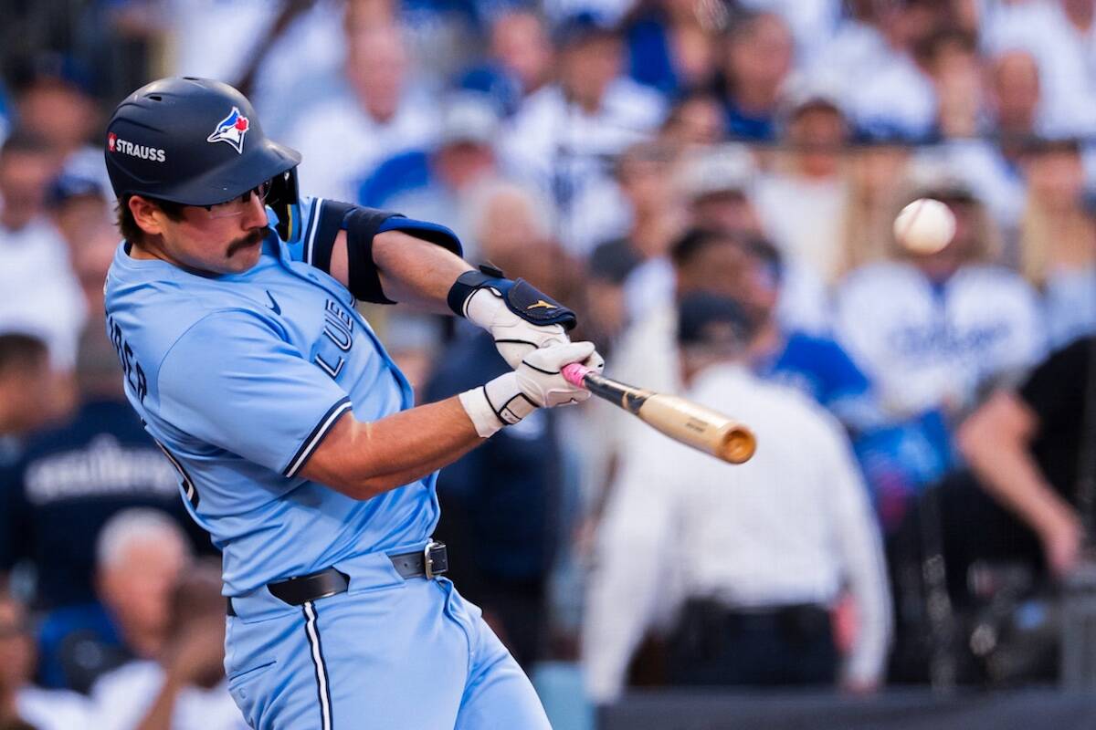 Blue Jays whip L.A. Dodgers 6-1, now a win away from World Series title ...